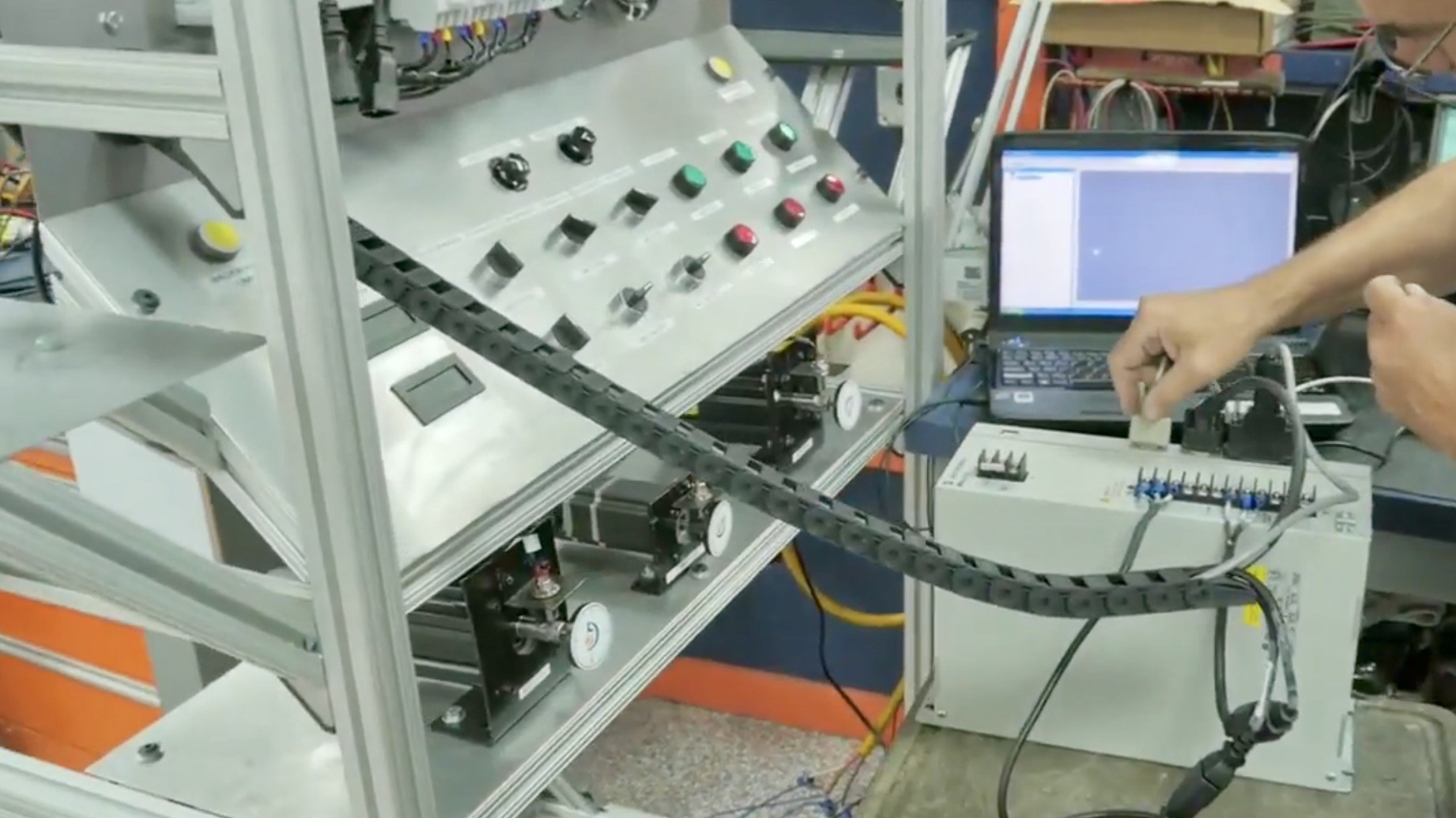 How Do You Fully Test A Repaired Servo Drive? - Global Electronic Services