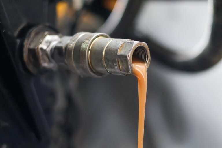How Contaminated Hydraulic Fluid Takes Down Whole Systems - Global ...